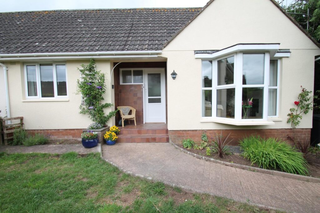 Number 4 St Georges - Dunster Village